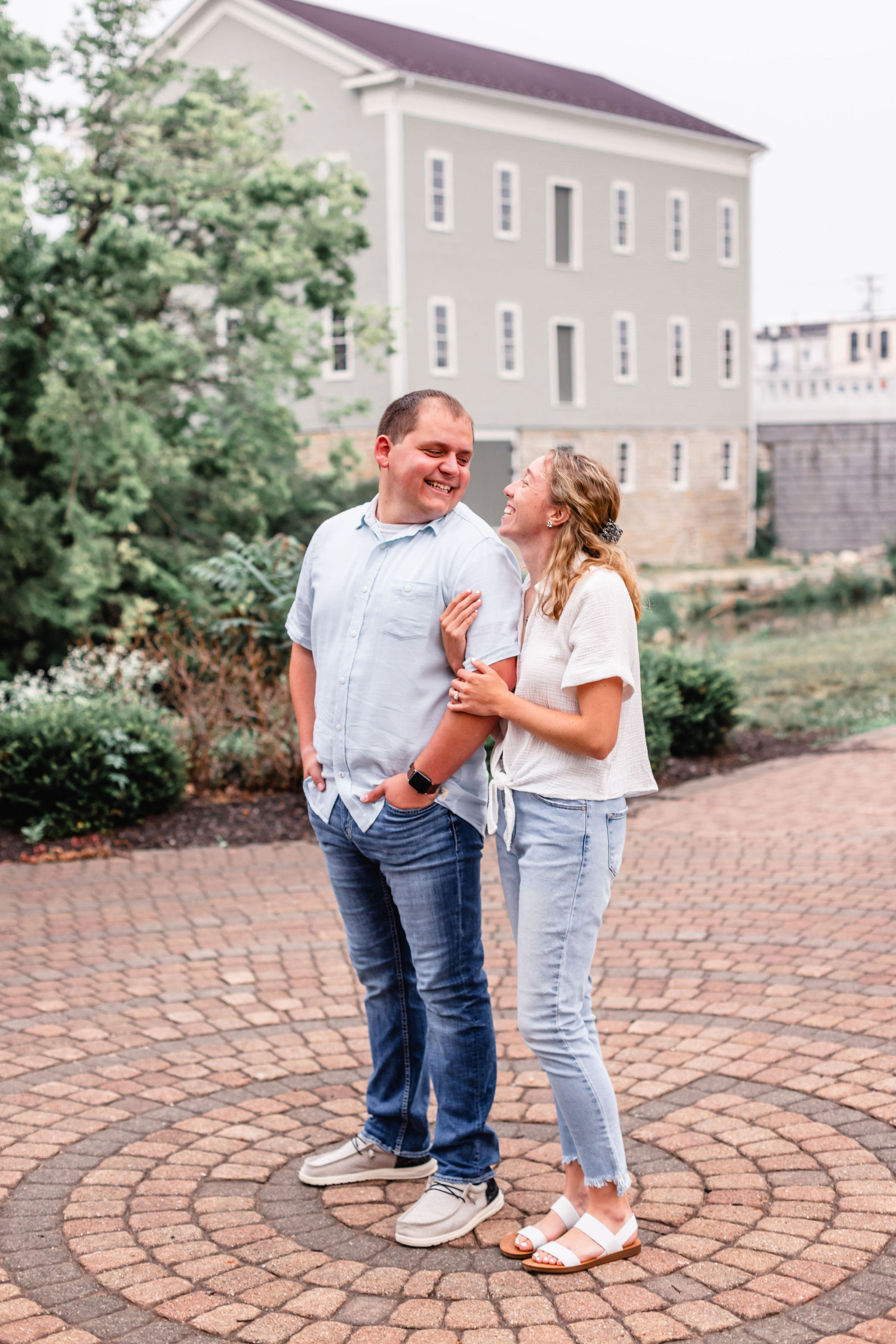 Rainy Summer Engagement - Maria Stein - sarahsteinkedesign.com
